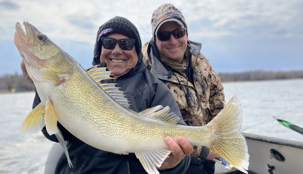 Wisconsin Fishing Guide Service | Green Bay Muskies and Wisconsin ...